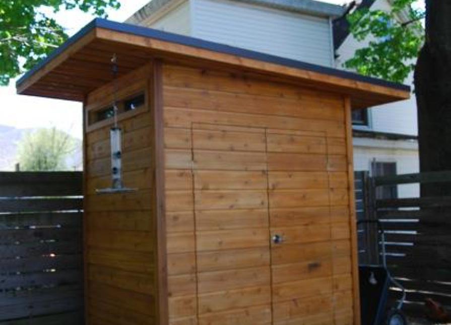 Dune shed in Becon, New York